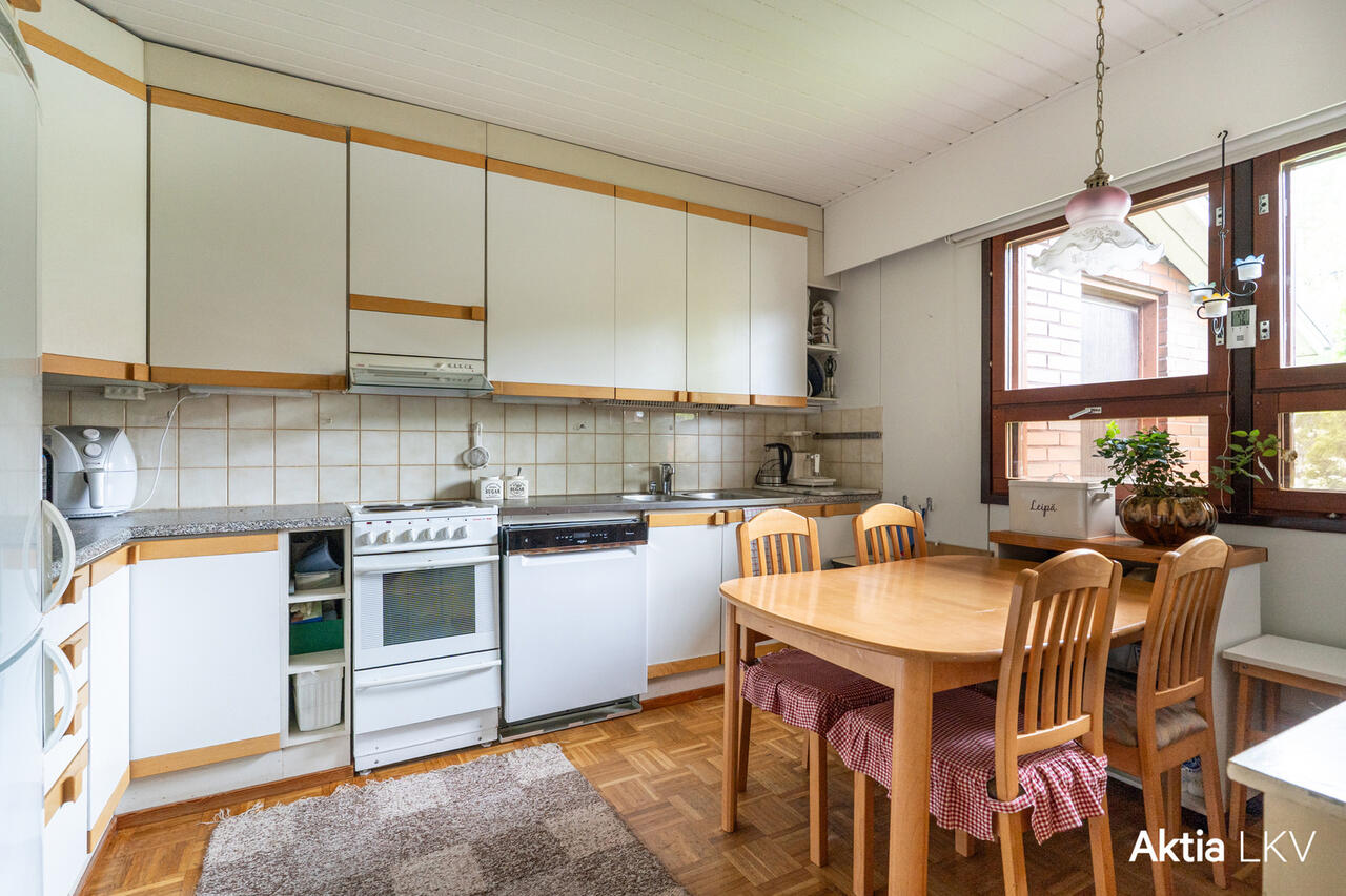 Myydään Rivitalo, 3 huonetta - Kirkkonummi, Jolkby, Ahmatie 4 - Etuovi.com 21635033