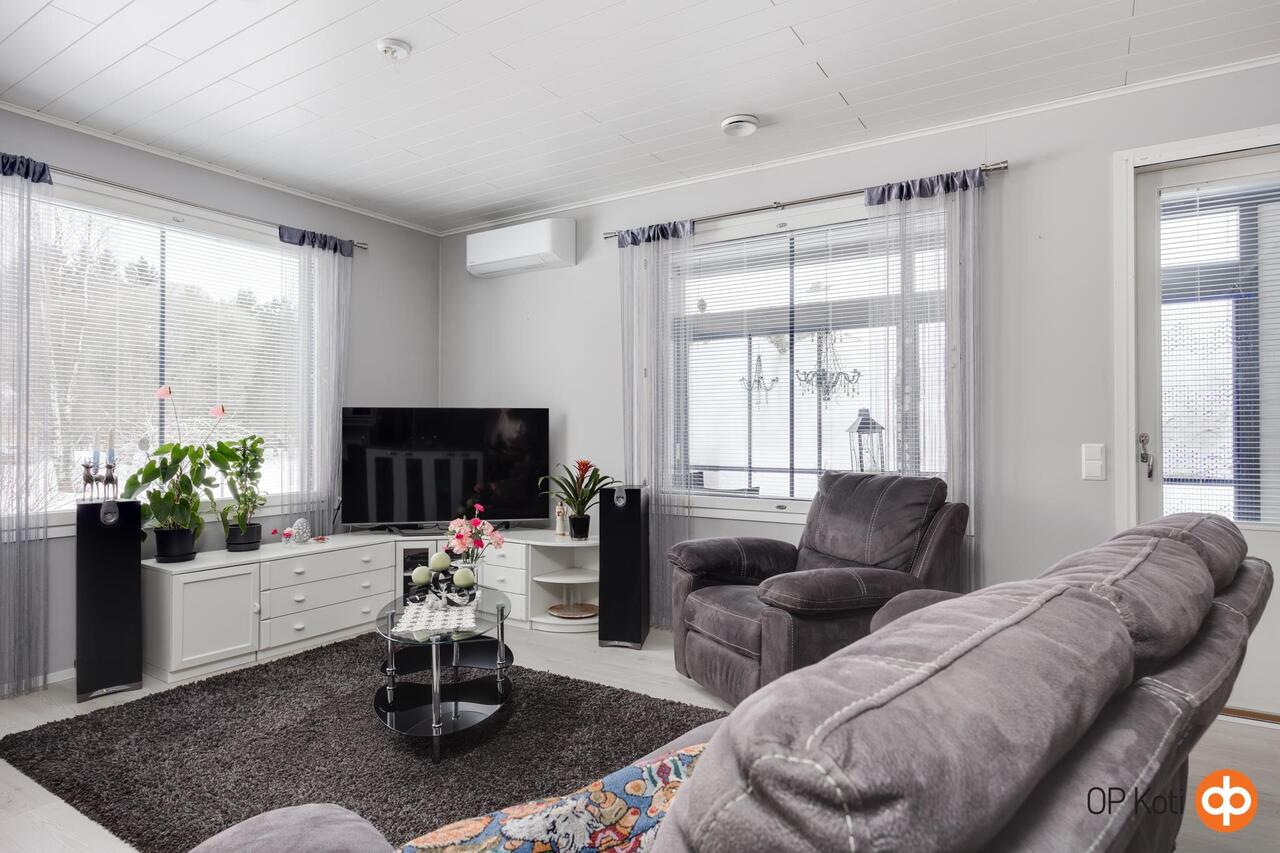 Myydään Rivitalo, 3 huonetta - Ylivieska, , Trombikuja 5 A - Etuovi.com 592498