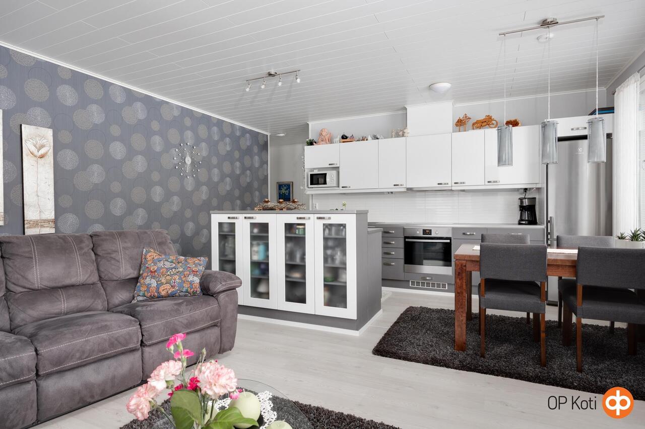 Myydään Rivitalo, 3 huonetta - Ylivieska, , Trombikuja 5 A - Etuovi.com 592498