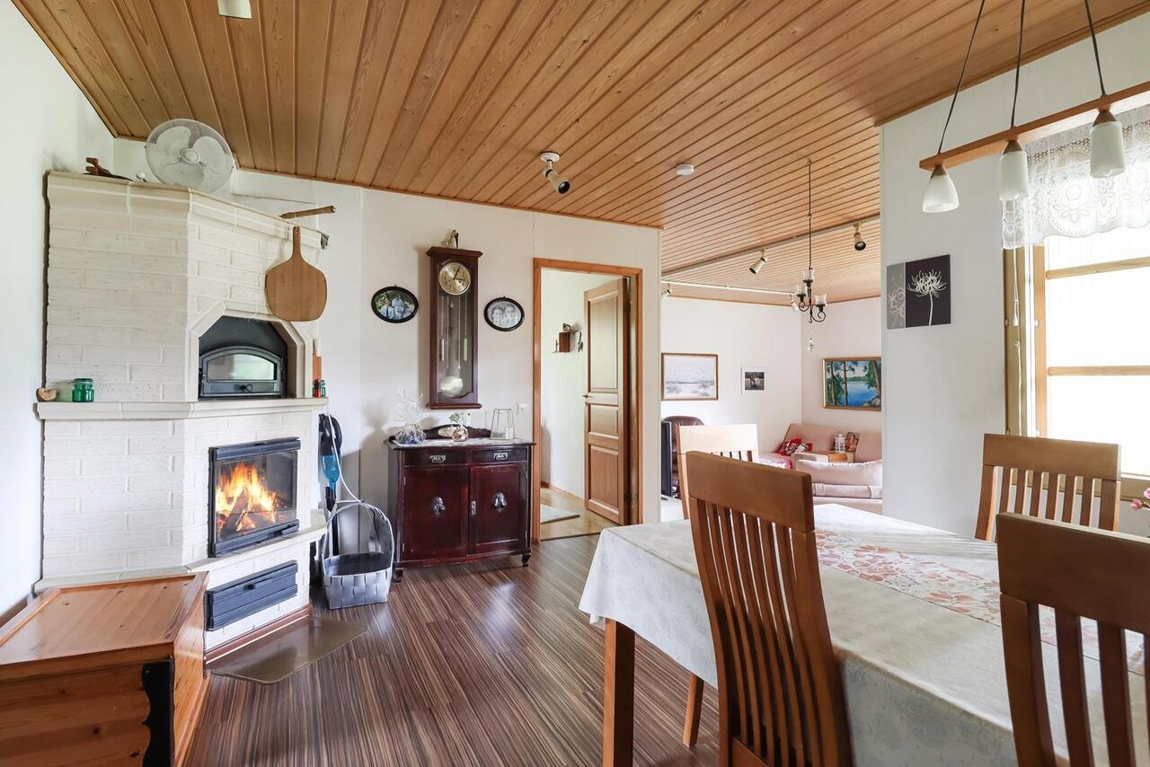 Myydään Omakotitalo, Yli 5 huonetta - Karvia, , Tyyni Tuulion katu 2 - Etuovi.com 601160