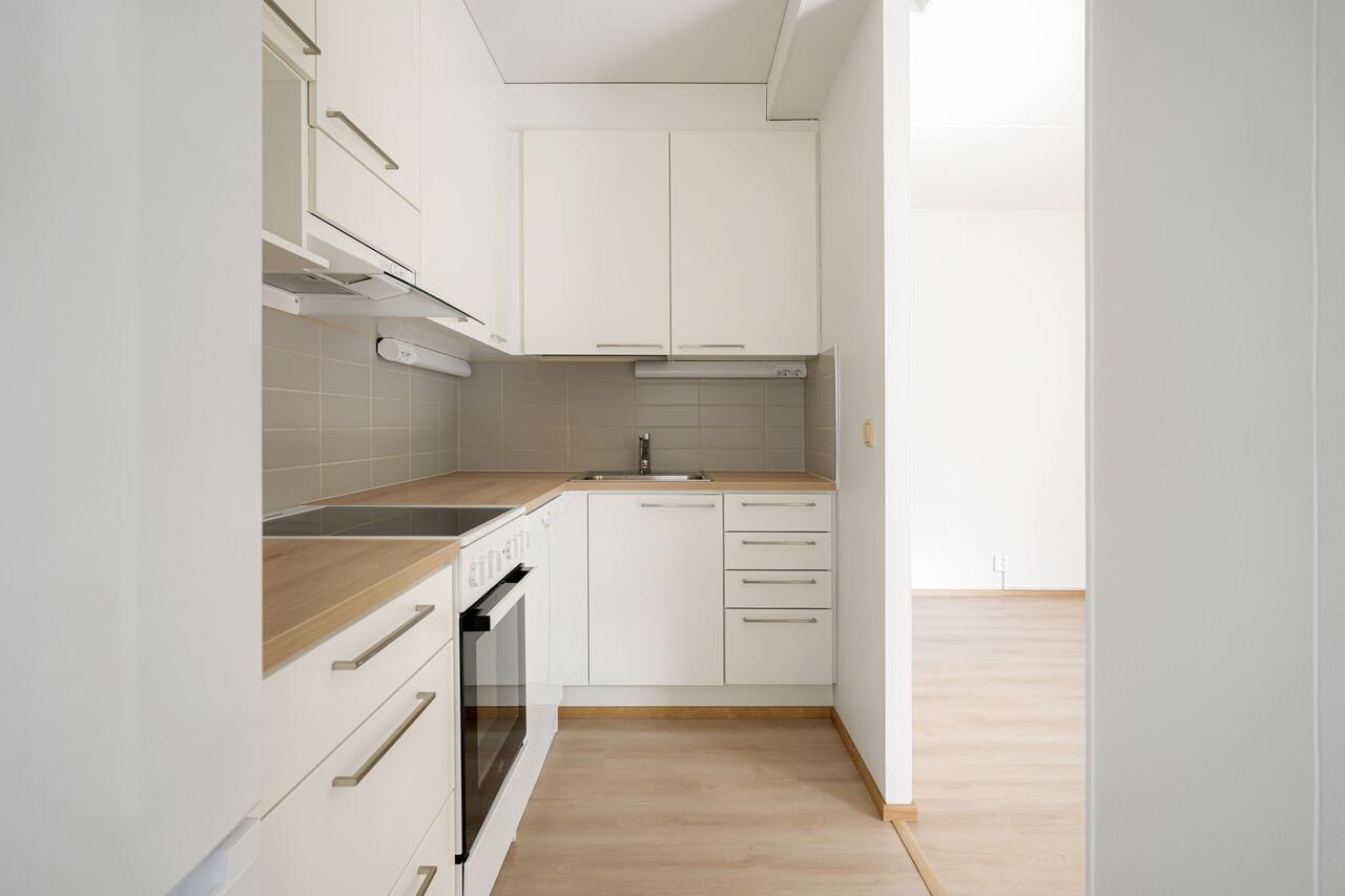 Vuokrataan Kerrostalo Kaksio - HELSINKI Vuosaari Halkaisijantie 5