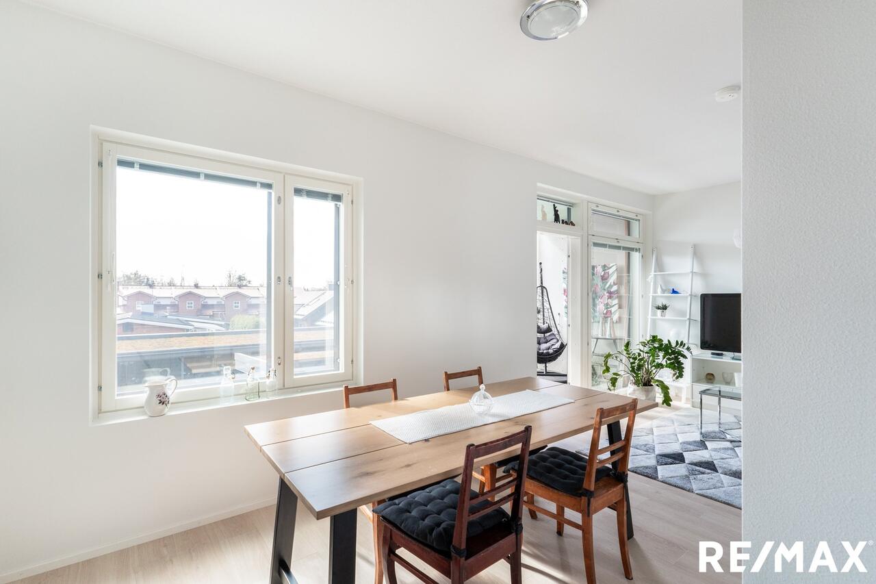 Myydään Kerrostalo, 3 huonetta - Vantaa, Viertola, Osmankäämintie 18 A ...
