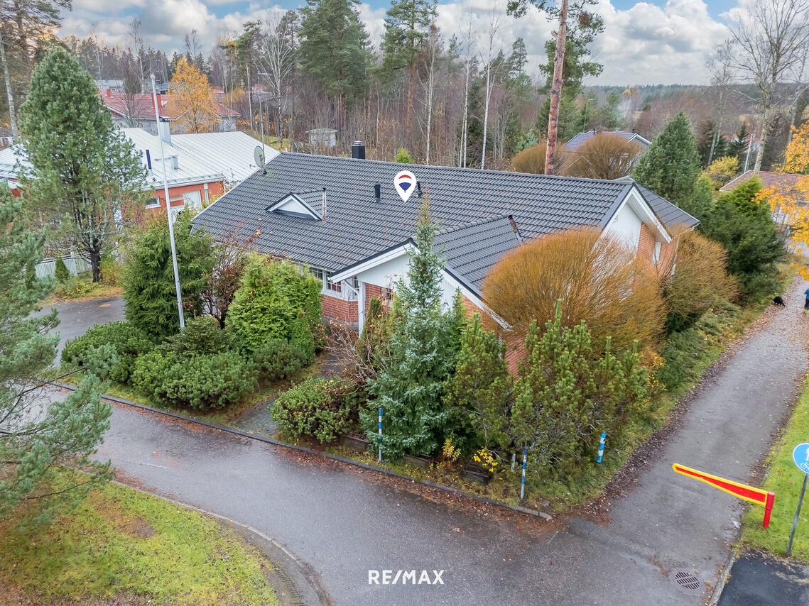 Myydään Omakotitalo, Yli 5 huonetta - Kirkkonummi, Ravals, Muorinpiha 6 ...