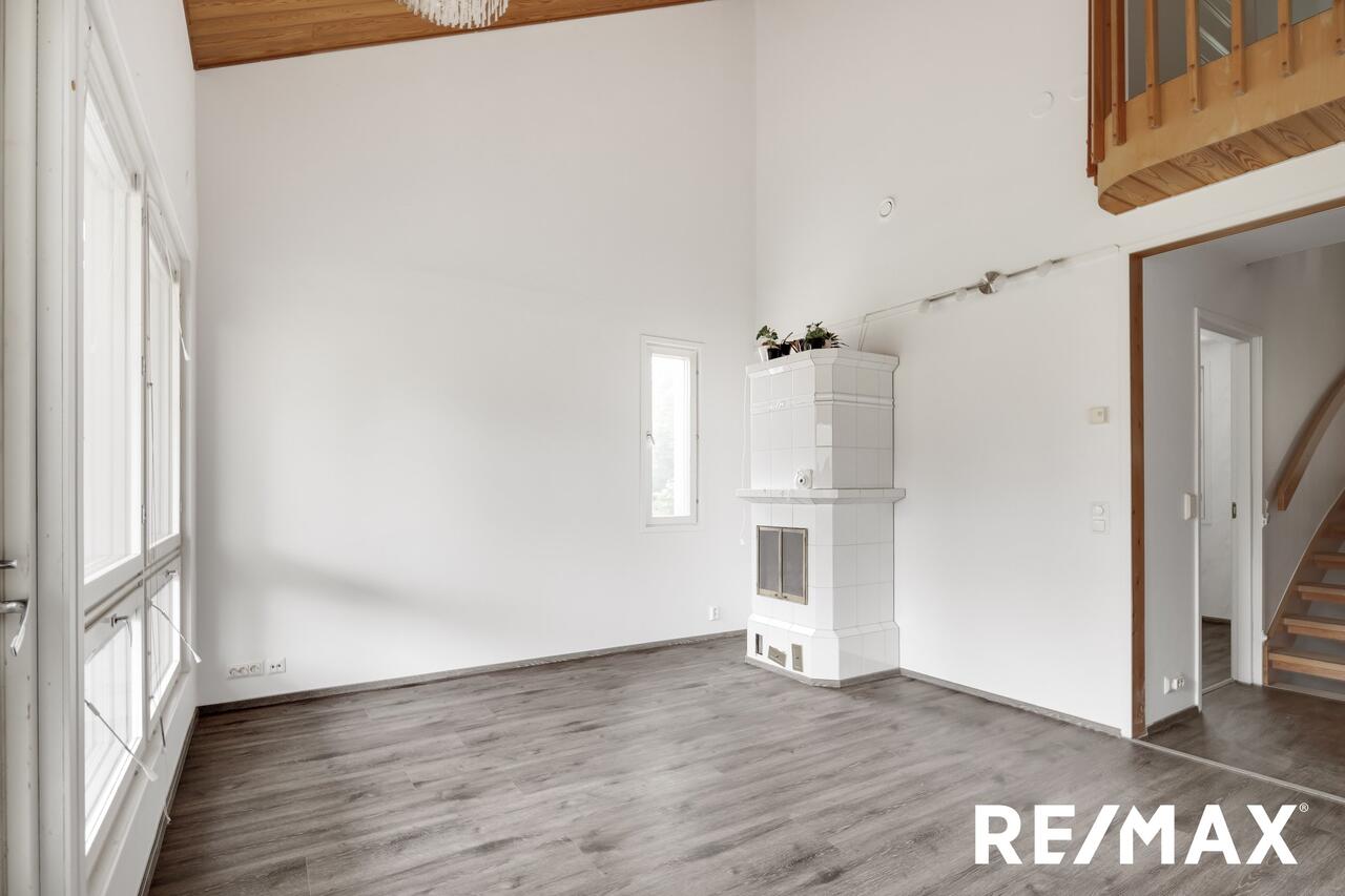 Myydään Paritalo, 4 huonetta - Vantaa, Hiekkaharju, Heinikkokuja 4 ...