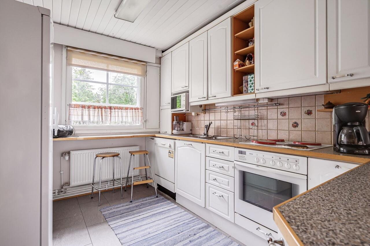 Myydään Erillistalo, 5 huonetta - Espoo, Karakallio, Leppälinnunrinne 9 ...