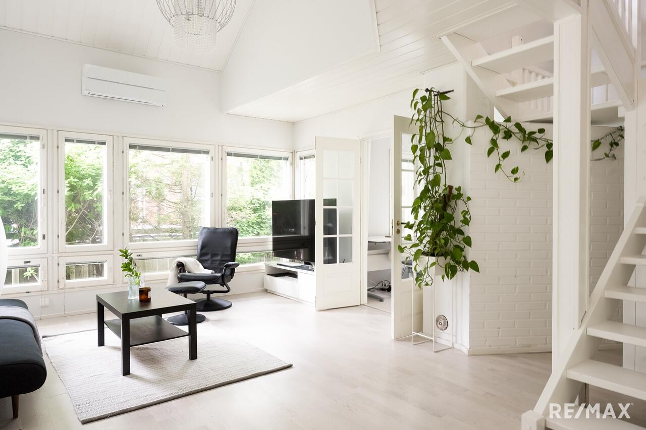 Myydään Omakotitalo, 5 huonetta - Espoo, Mankkaa, Kiiltokalliontie 16 C ...