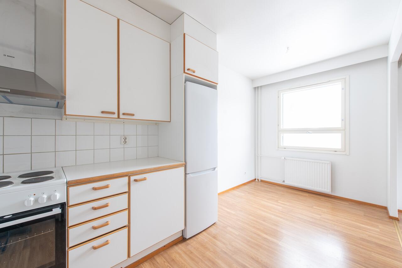 Myydään Kerrostalo, 3 huonetta - Vantaa, Mikkola, Kaakkoisväylä 4 ...