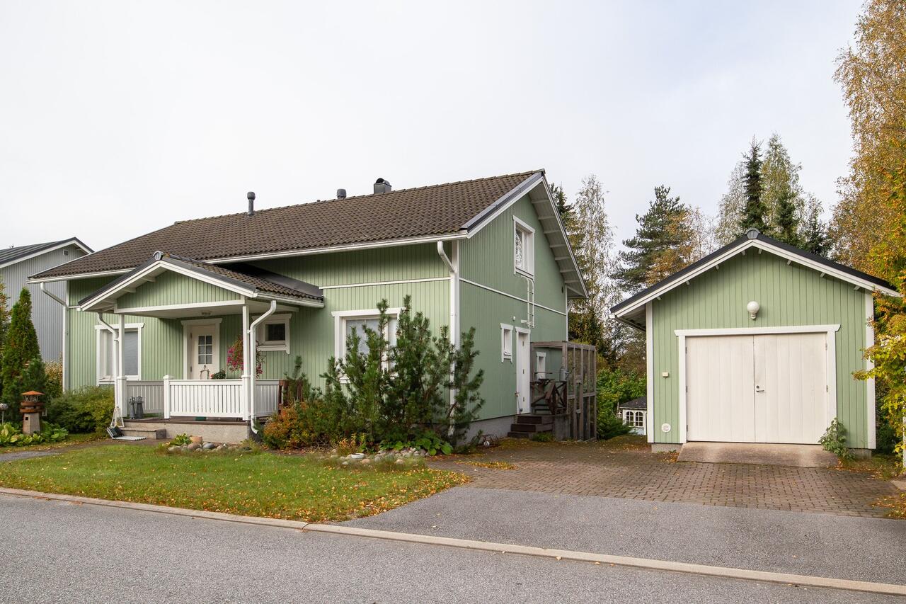 Myydään Omakotitalo, 4 huonetta - Lappeenranta, Karhuvuori, Karpalokatu ...