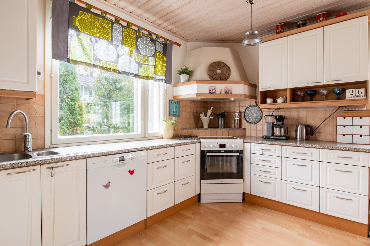 Myydään Omakotitalo, 4 huonetta - Lappeenranta, Karhuvuori, Karpalokatu ...