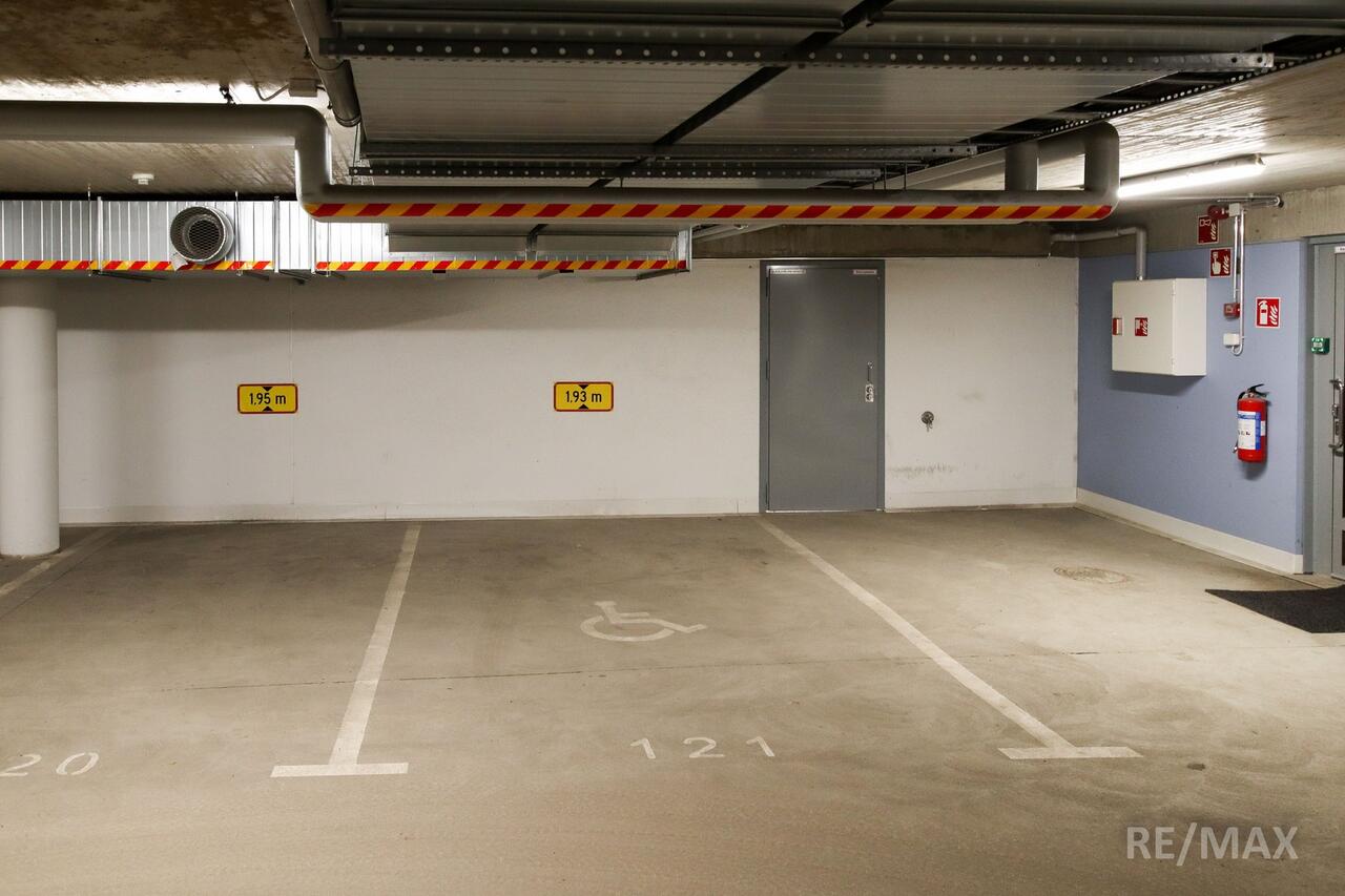 Myydään Autohallipaikka - Helsinki, Kalasatama, Työpajanpiha 2 AP ...