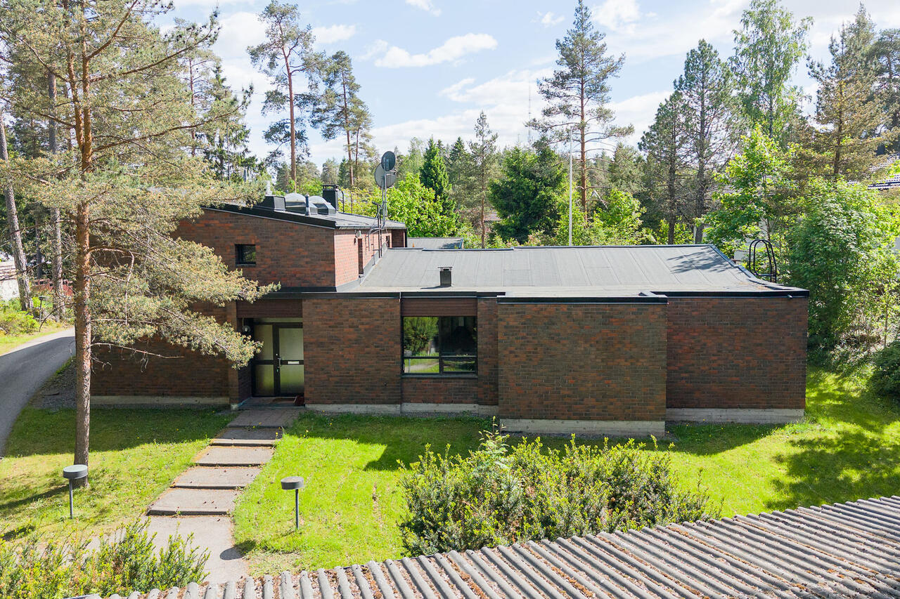 Myydään Erillistalo, Yli 5 huonetta - Kauniainen, Kauniainen, Asematie ...