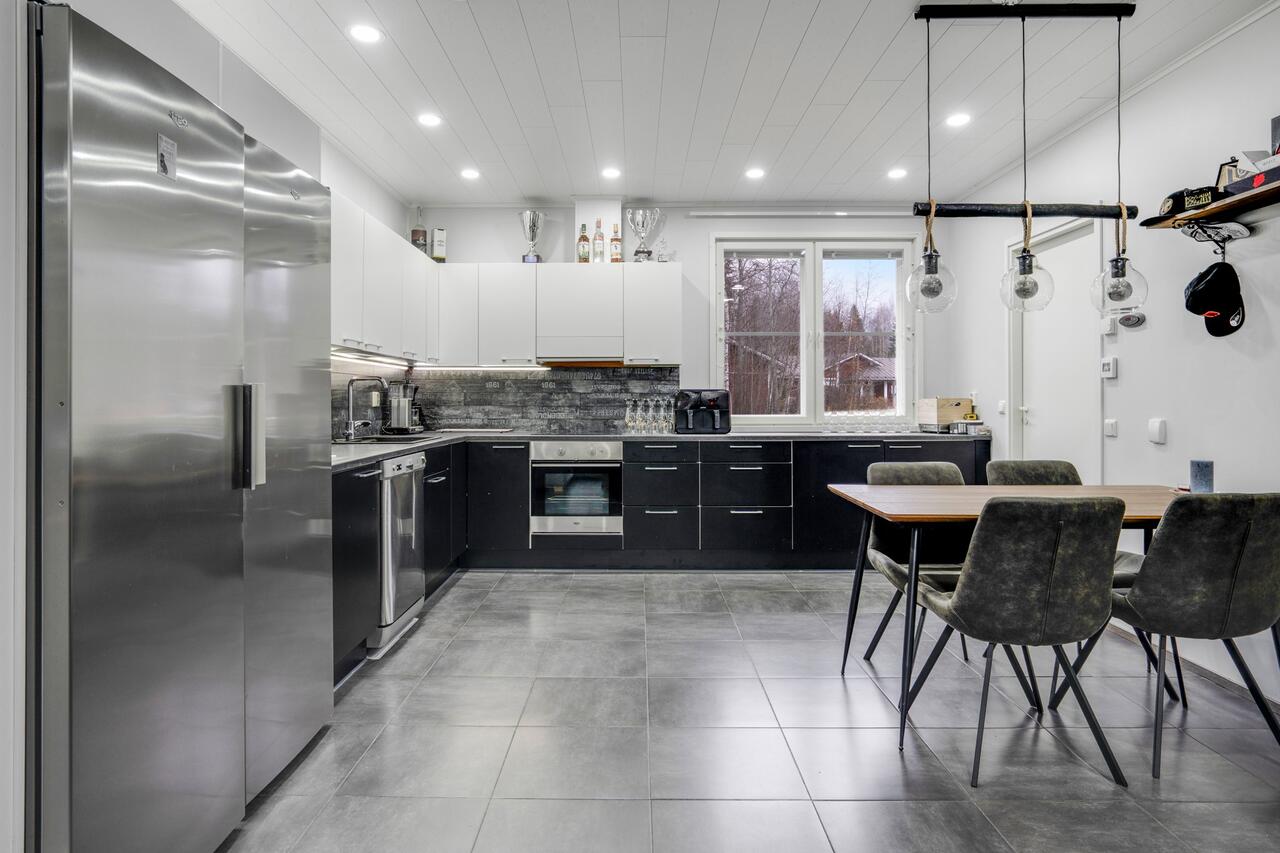 Myydään Omakotitalo, 4 huonetta - Joensuu, Karhunmäki, Ajomiehenkuja 10 ...