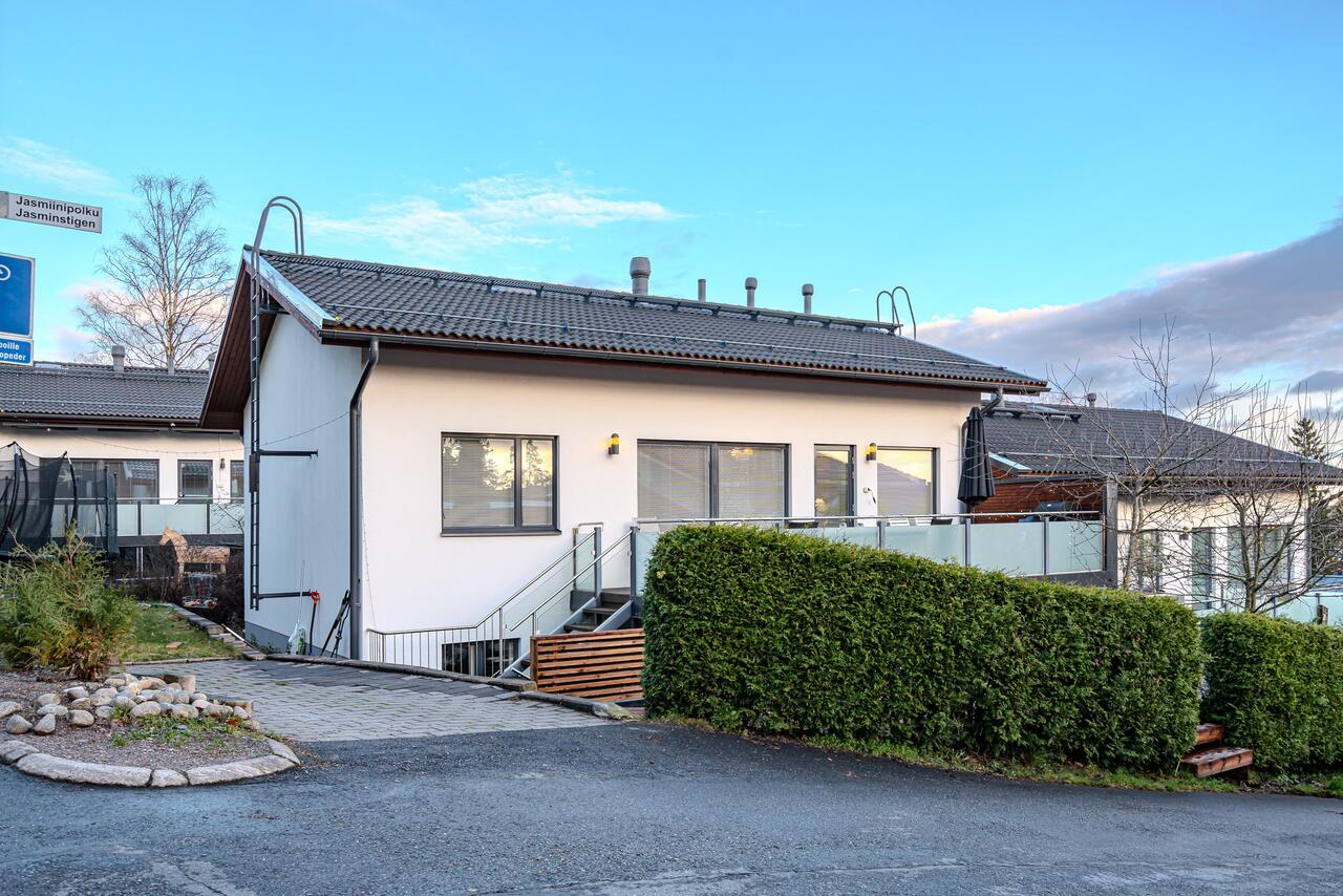 Myydään Paritalo, 5 huonetta - Vantaa, Ruskeasanta, Jasmiinipolku 3 A ...