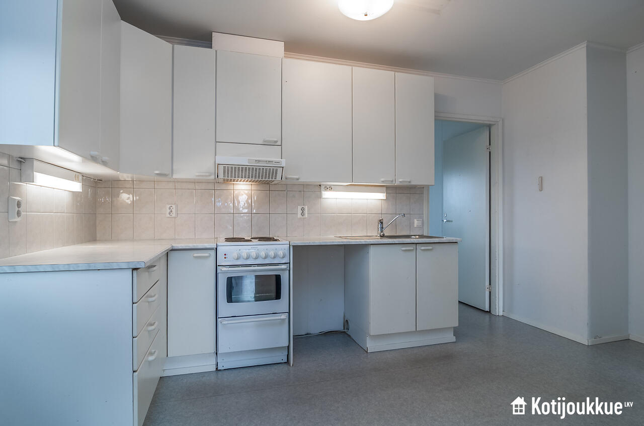 Myydään Omakotitalo, Yli 5 huonetta - Laihia, Maunula, Maunulantie 12 ...