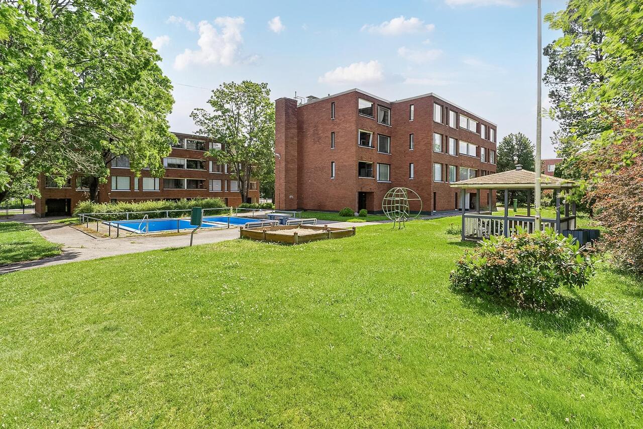 Myydään Kerrostalo, 3 huonetta - Helsinki, Malmi, Markkinatie 6 ...