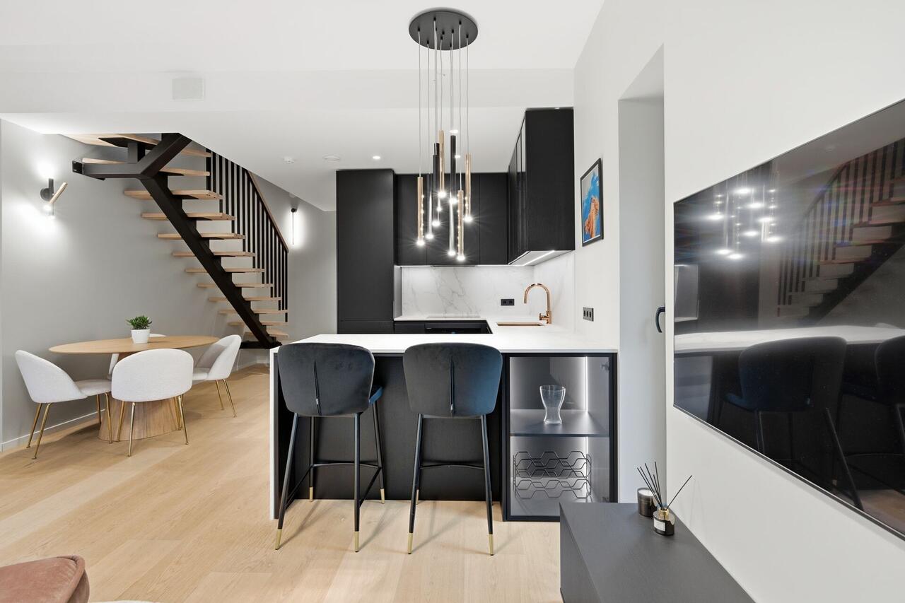 Myydään Paritalo, 4 huonetta - Tallinn, Pirita linnaosa, Naistepuna tee ...