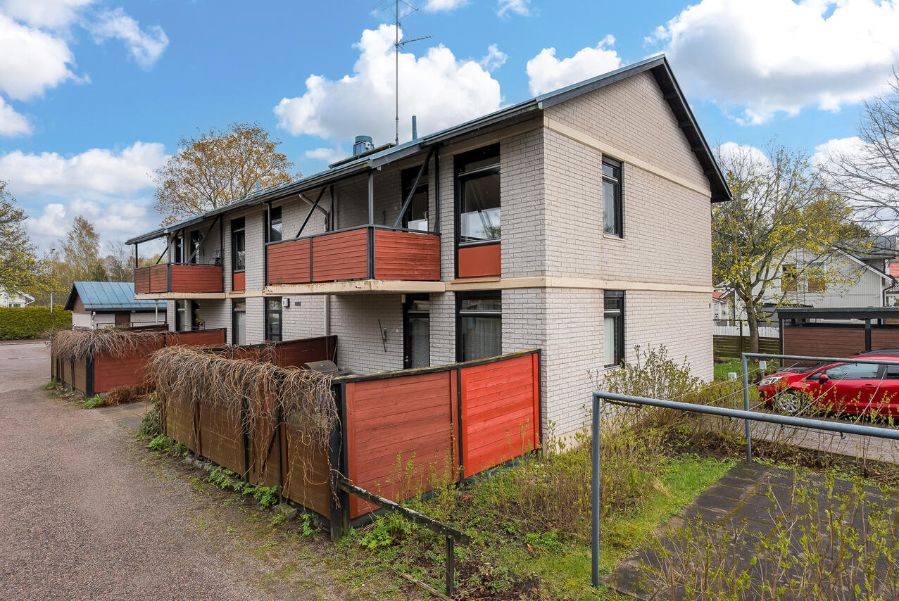 Myydään Luhtitalo, Kaksio - Helsinki, Tapaninkylä / Malmi, Vainiotie 17 ...