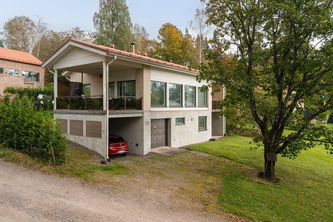 Myydään Omakotitalo, 4 huonetta - Vantaa, Voutila, Hommaksentie 11 ...