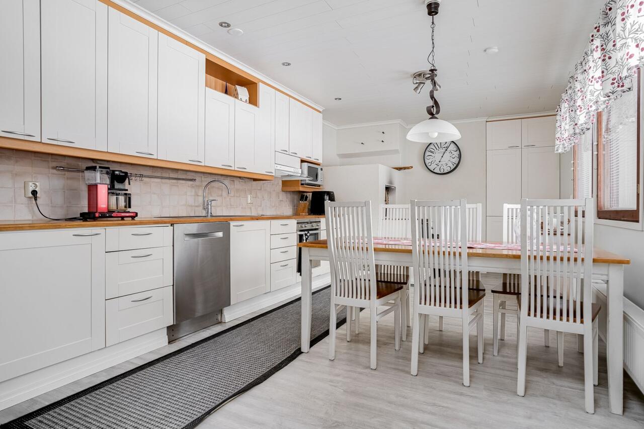 Myydään Omakotitalo, 4 huonetta - Raahe, Raahe, Rajametsäntie 21 ...