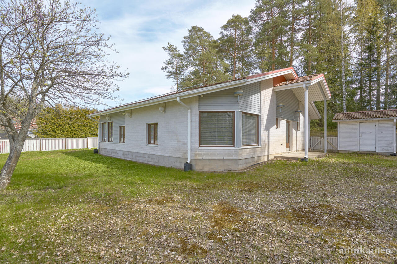 Myydään Erillistalo, 5 huonetta - Kotka, Mussalo, Turantie 5 - Etuovi ...