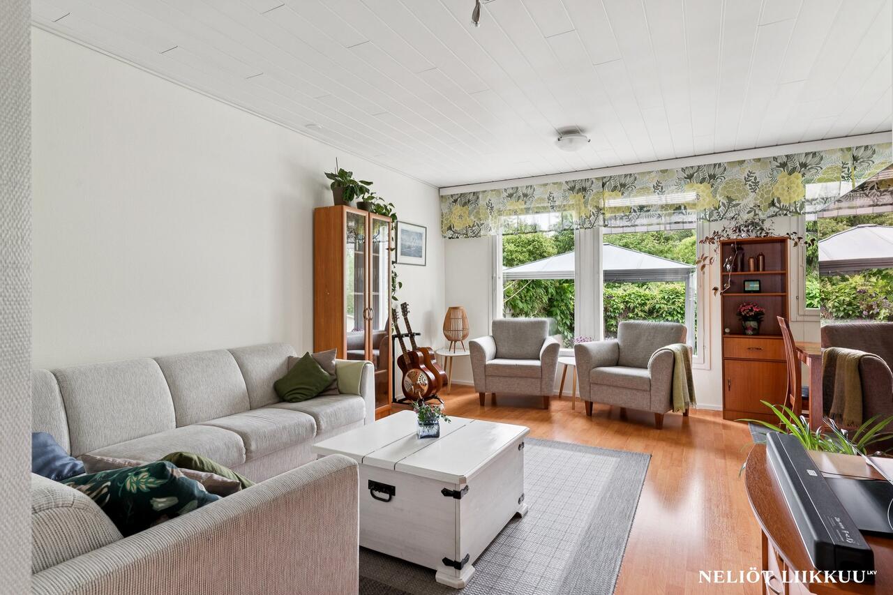 Myydään Paritalo, 4 huonetta - Vantaa, Ilola, Karpaattientie 1B as ...