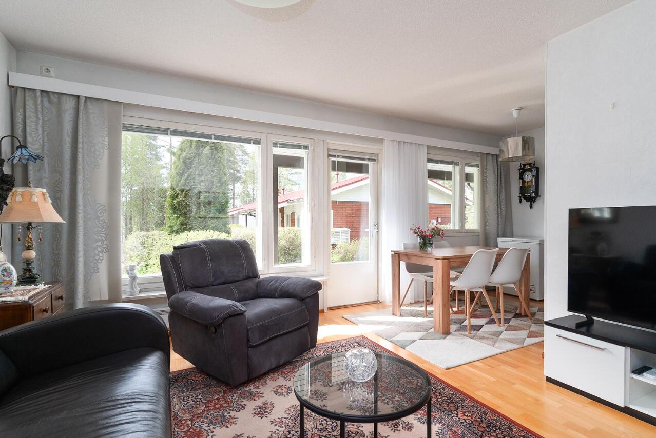 Myydään Rivitalo, 3 huonetta - Laukaa, Lievestuore, Sylvi Saimon tie 6 - Etuovi.com 1393834