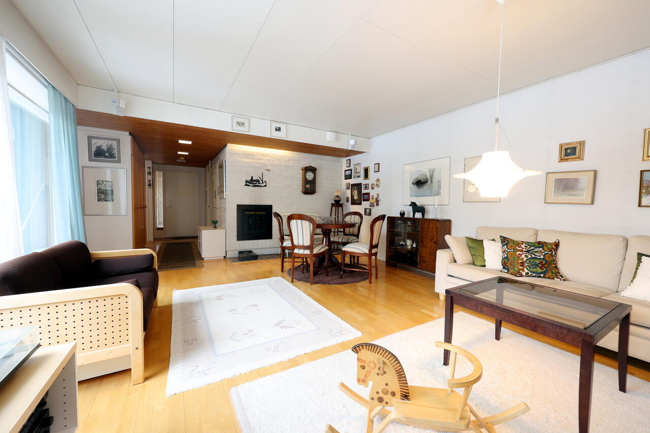 Myydään Rivitalo, Yli 5 huonetta - Hämeenlinna, Voutila, Kylätie 3 ...