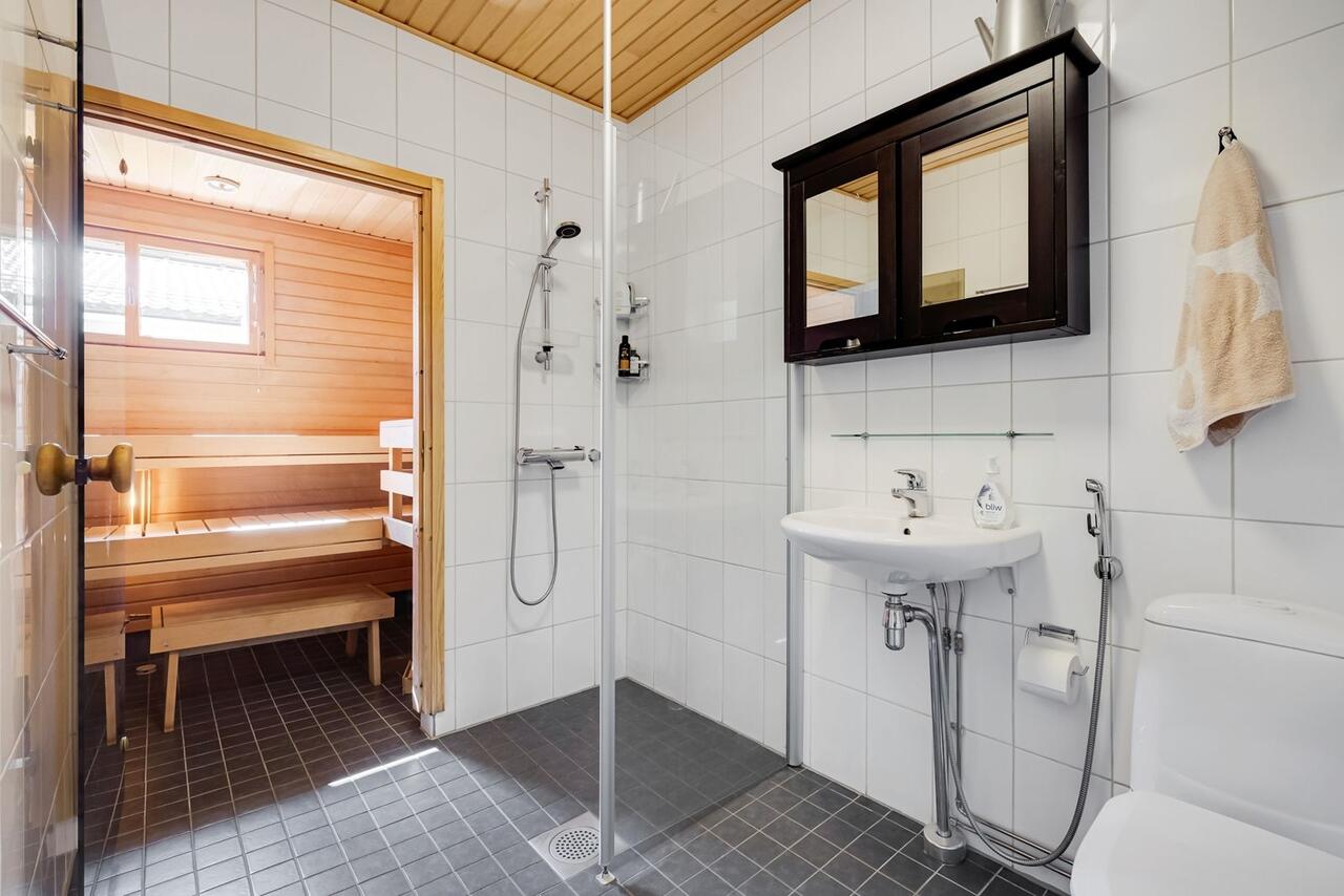 Myydään Paritalo, 3 huonetta - Vantaa, Vantaanlaakso, Kynttiläkuja 6 ...