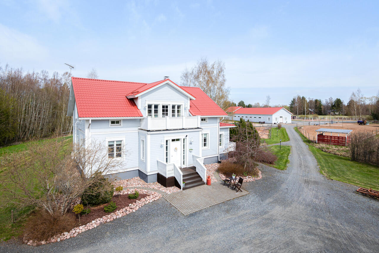 Myydään Maatila, Yli 5 huonetta - Ulvila, Saarenluoto, Saarentie 71 ...