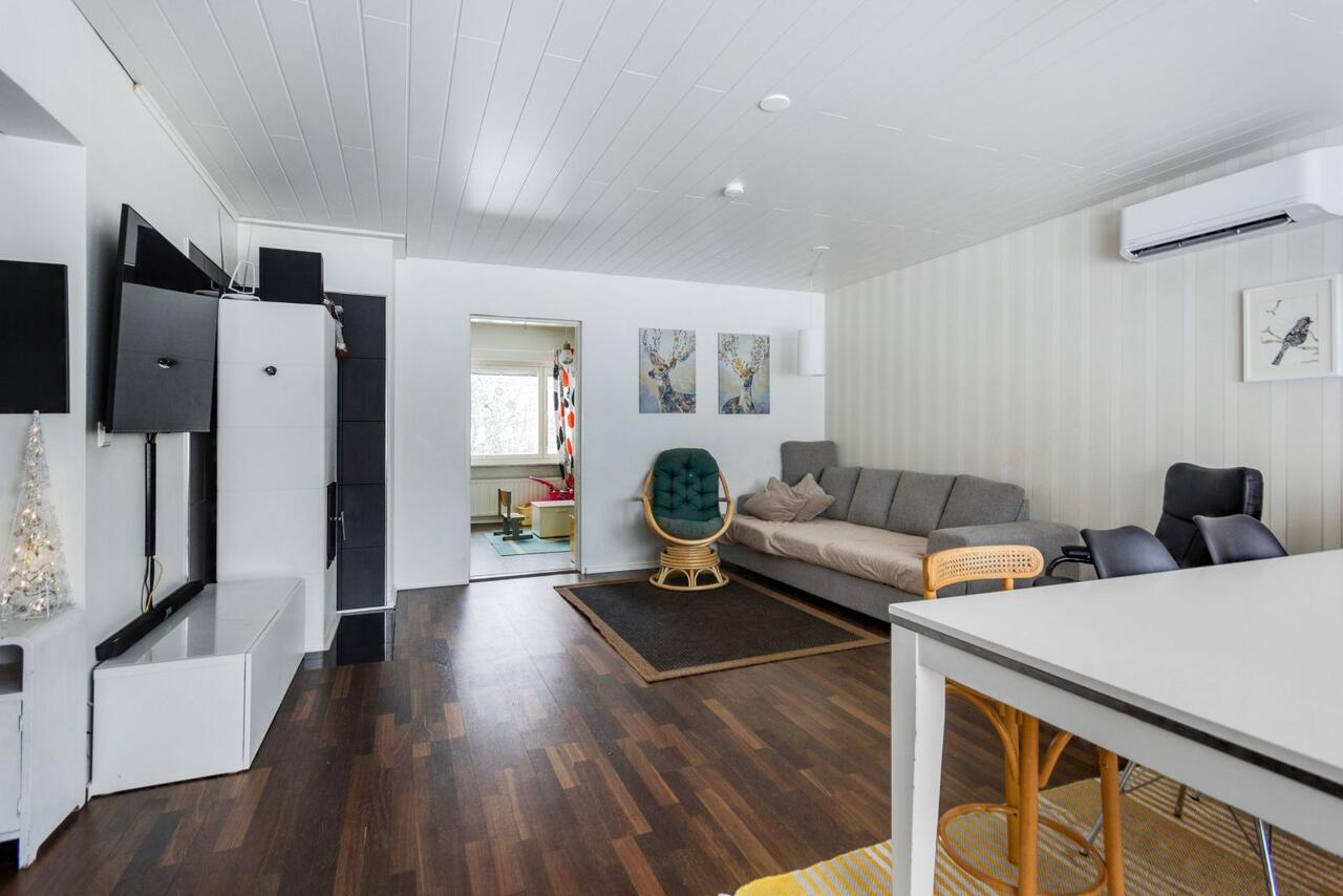 Myydään Omakotitalo, 4 huonetta - Kotka, Karhula, Korpikatu 18 - Etuovi ...