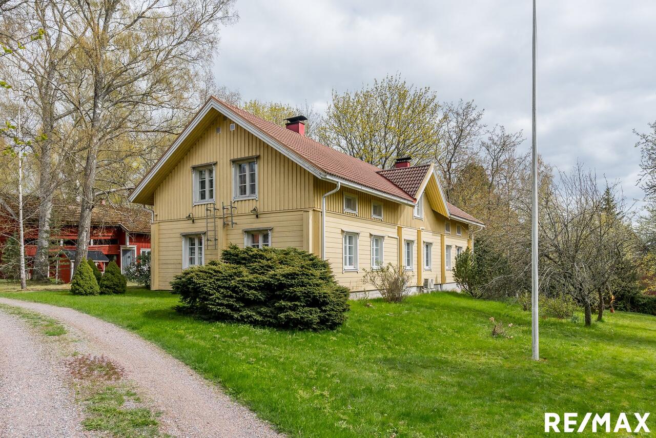 Myydään Omakotitalo, Yli 5 huonetta - Lieto, Vintala, Vintalantie 411 ...