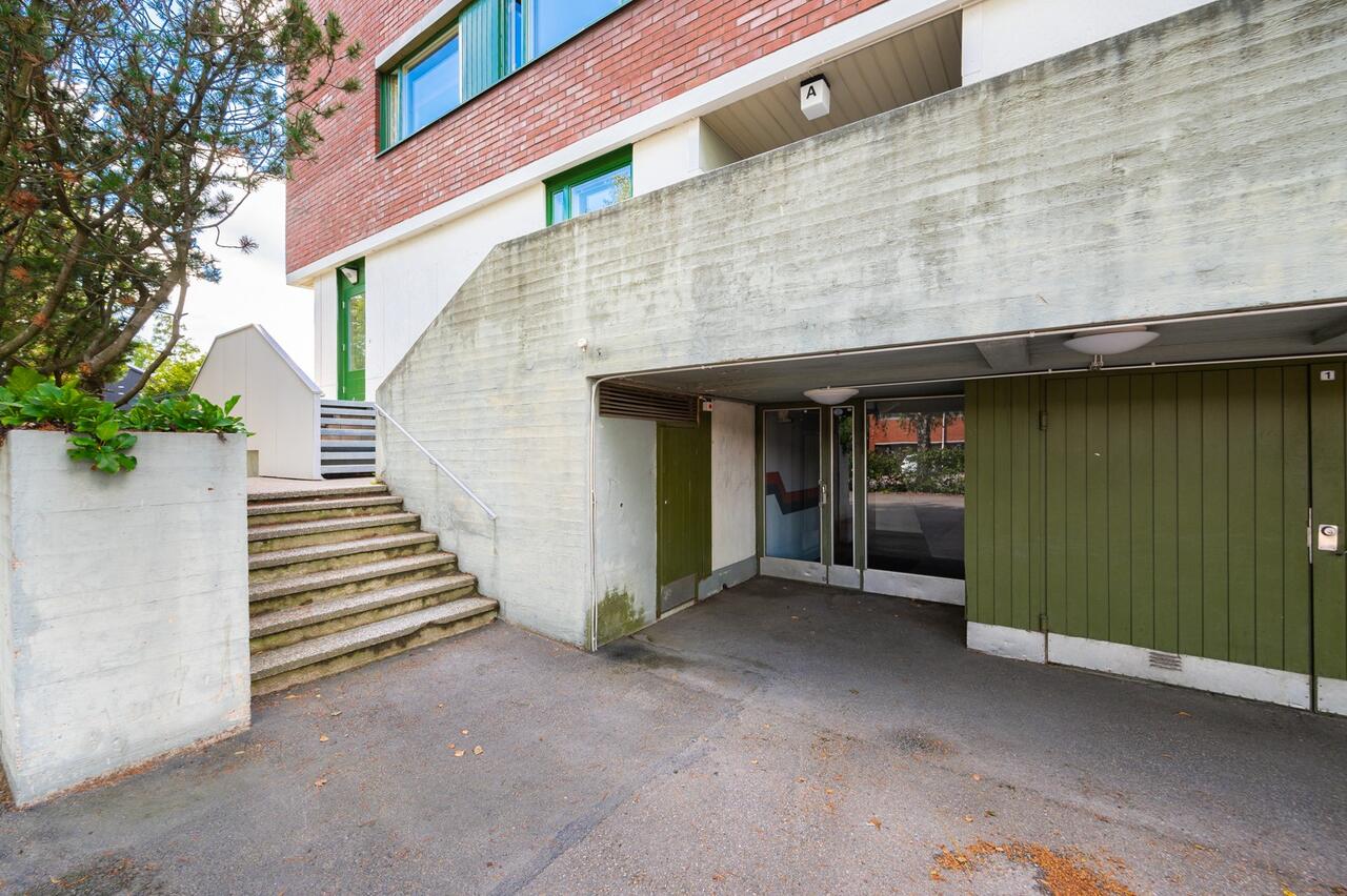 Myydään Kerrostalo, 4 huonetta - Helsinki, Pakila, Osuuskunnantie 31 A ...