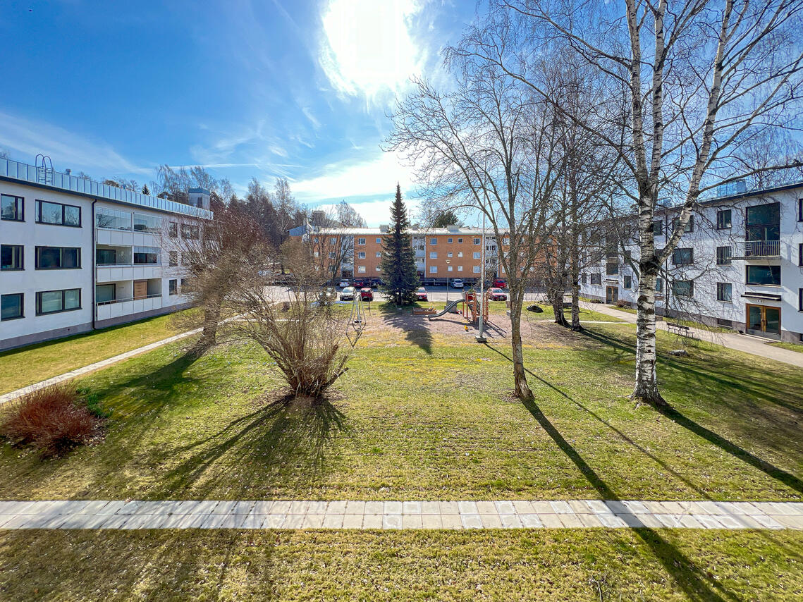 Myydään Kerrostalo, Kaksio - Helsinki, Puotila, Klaavuntie 3 E - Etuovi ...