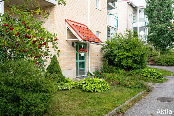 Vuokrataan Kerrostalo Yksiö - Kirkkonummi Pappilanmäki Grandalantie 4 J