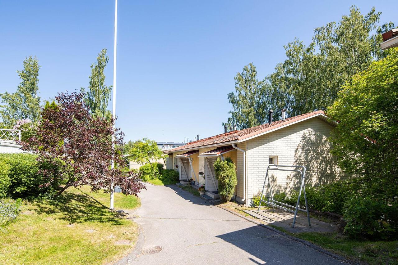 Vuokrataan Paritalo Yli 5 huonetta - Espoo Tuomarila Ratalaaksonkuja 2 ...