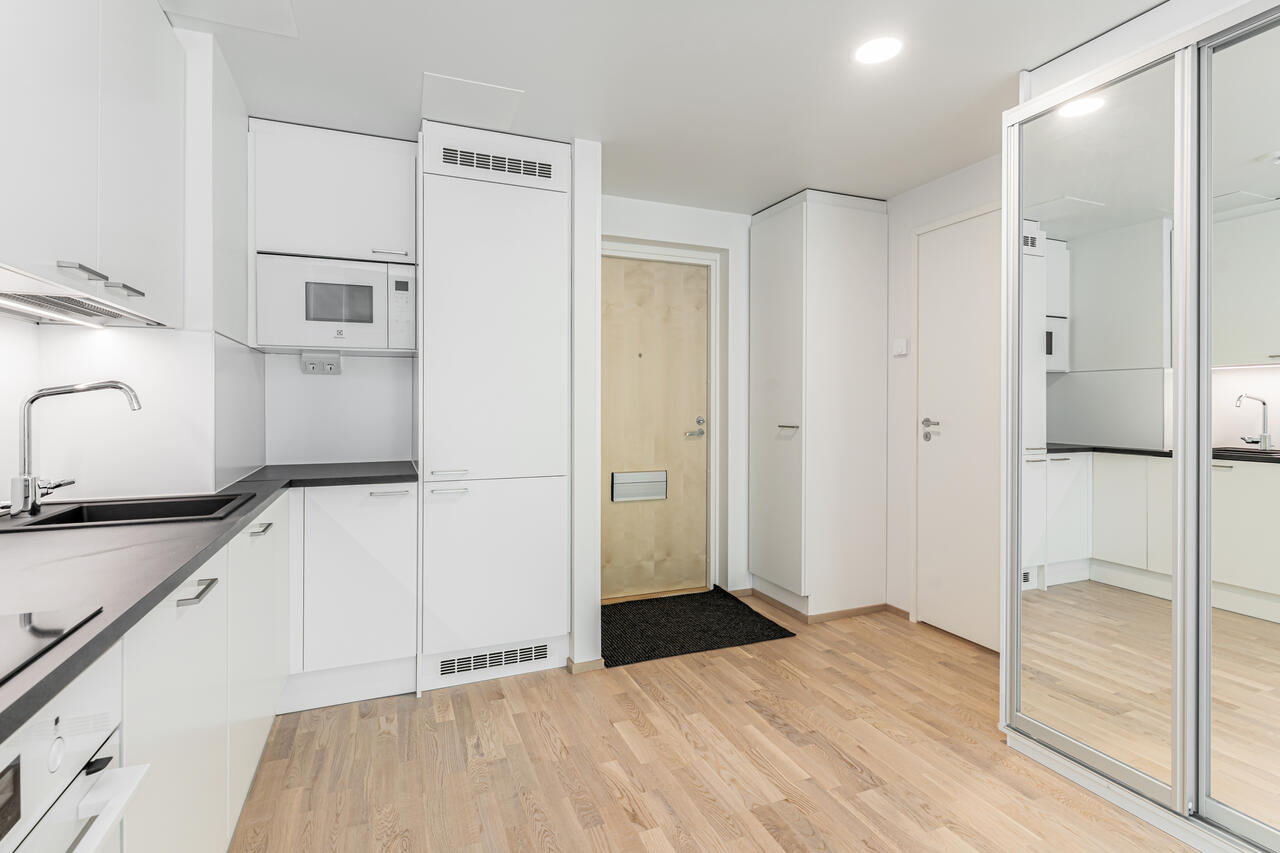 Vuokrataan Kerrostalo Yksiö - Oulu keskusta Rautatienkatu 15