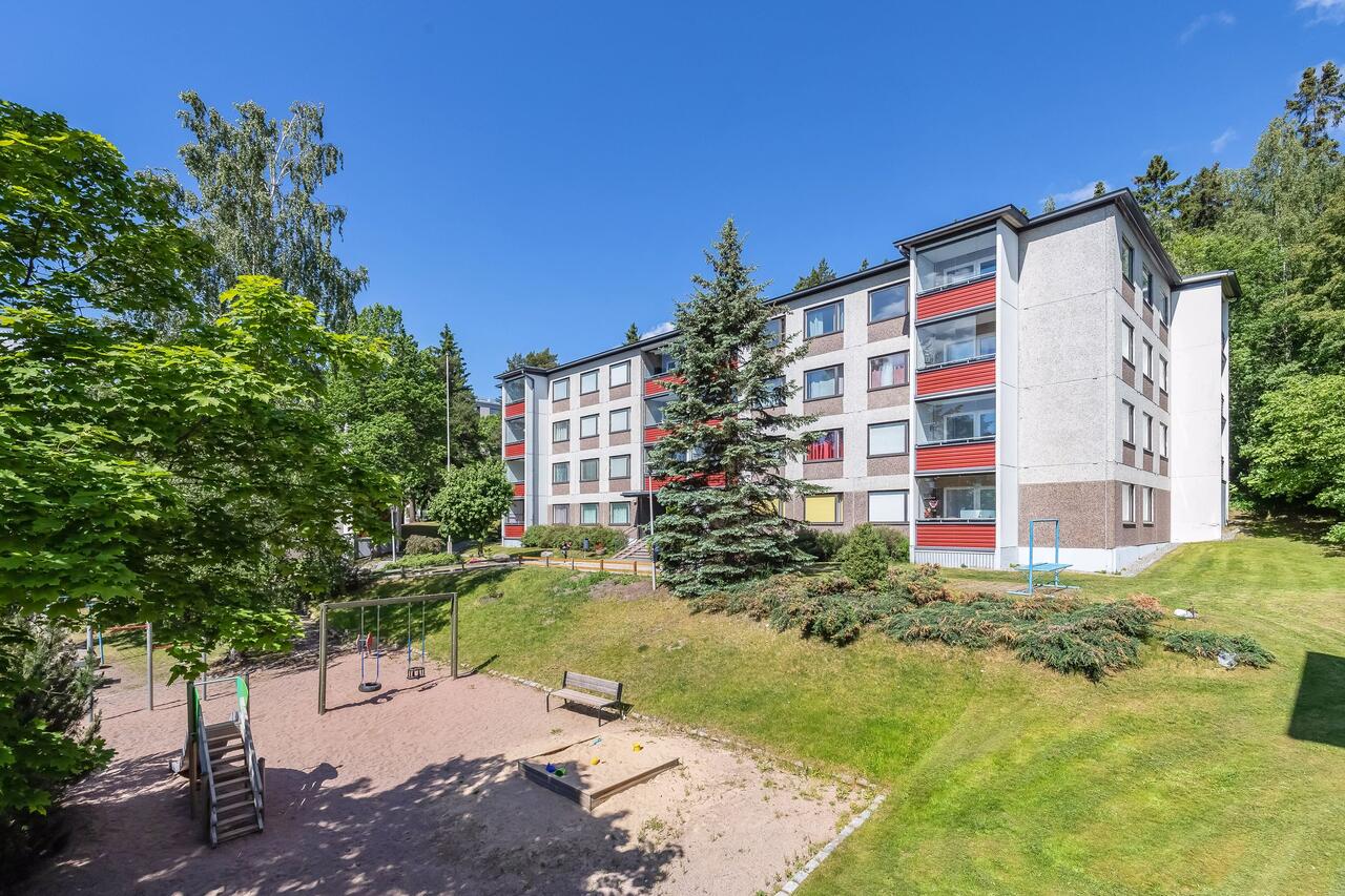 Vuokrataan Kerrostalo Kaksio - TURKU Varissuo Valpuri Innamaan katu 12