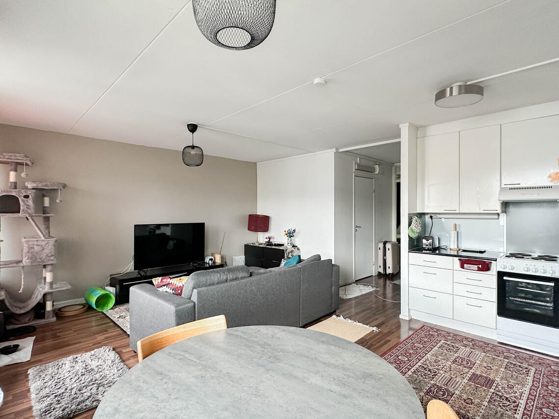 Vuokrataan Kerrostalo Kaksio - Espoo Perkkaa, Vermonniitty Kirjurinkuja 3 D